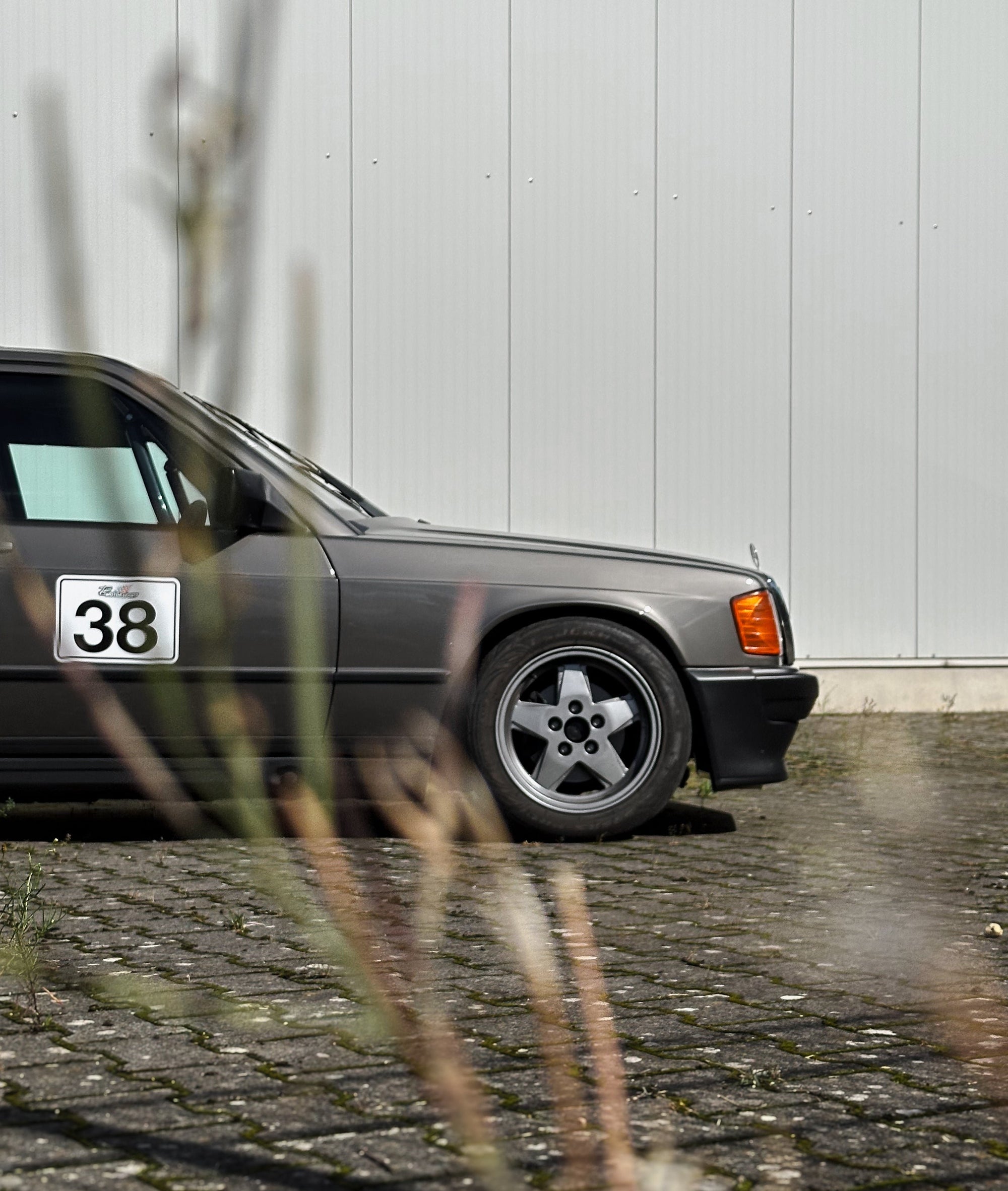 HENNES - Designstücke für Autoliebhaber - Made in Germany